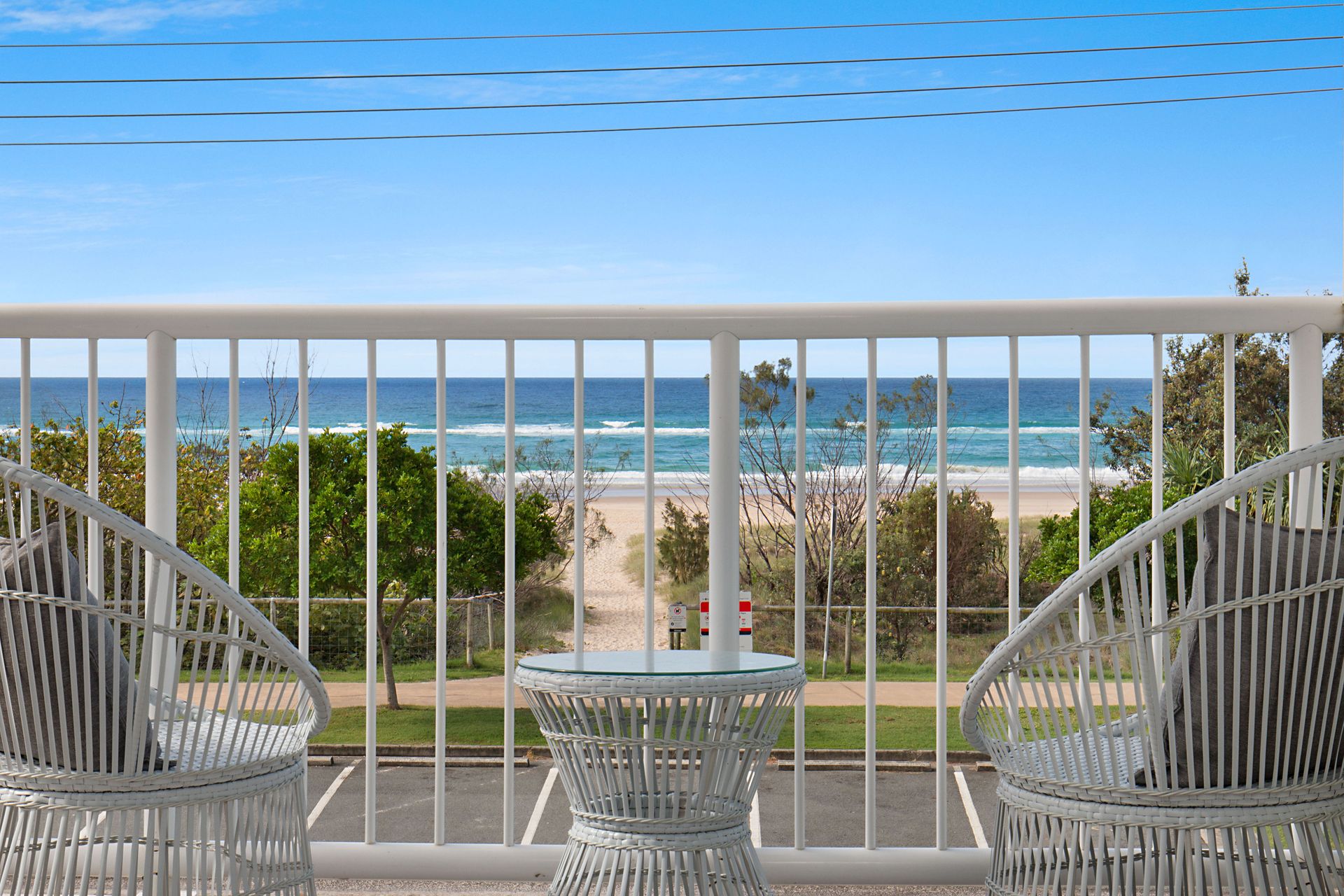Longbeach 6 - Beachfront Bilinga - Min. 3 night stays! - Gold Coast ...